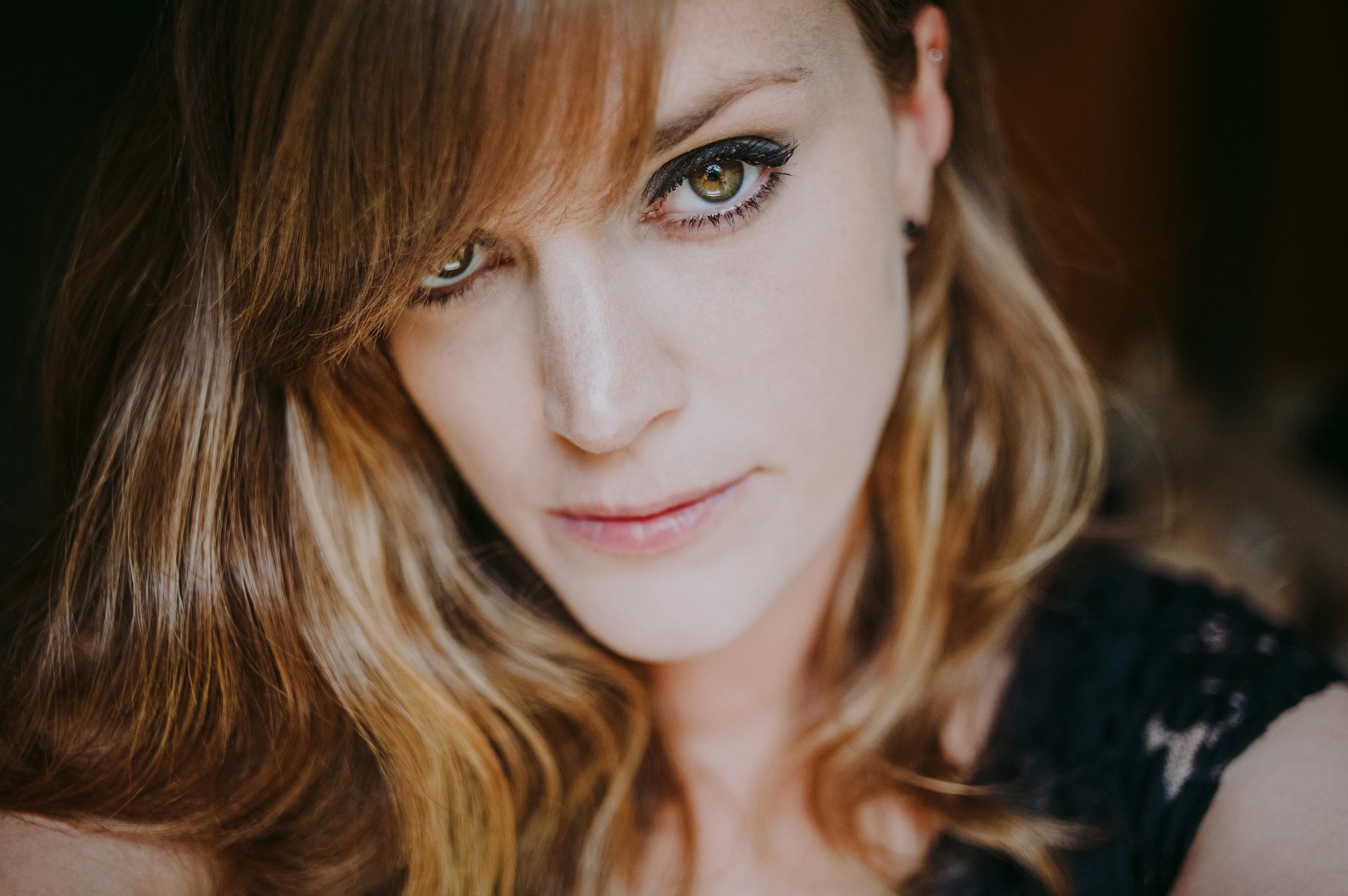 Bio | Meg Van Kampen Studios